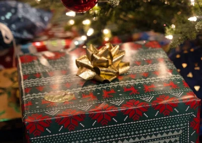 Bästa Julklapp Till Farmor 2024 - 30 Roliga Julklappstips!